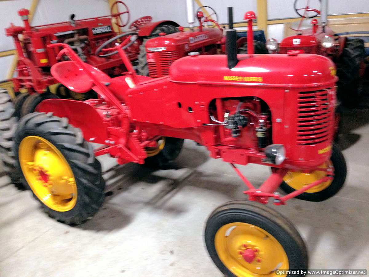 PHOTOS - Northern Ohio Antique Tractor Museum